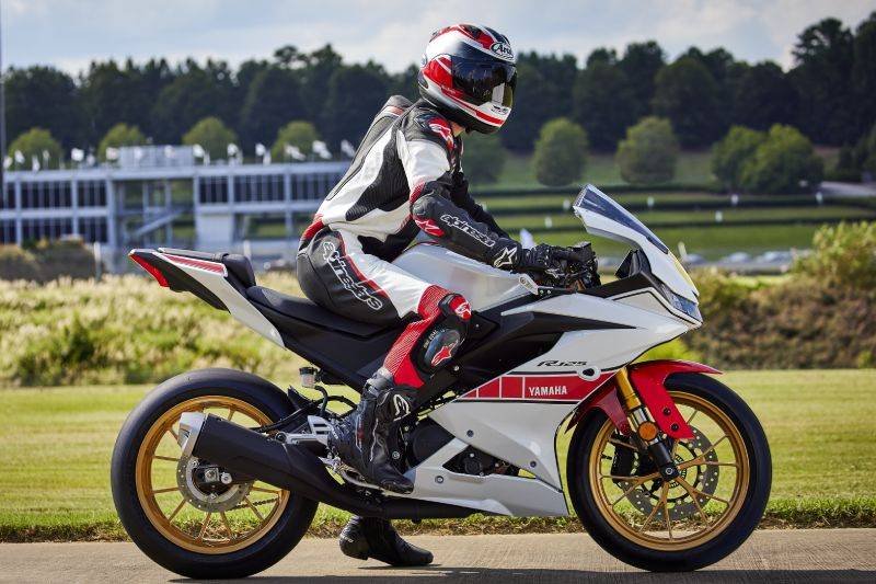 Yamaha R125 World GP 60th Anniversary - Sepedamotor.com