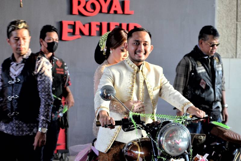 Anak Motor Klasik Berprofesi Dokter Gigi - Sepedamotor.com